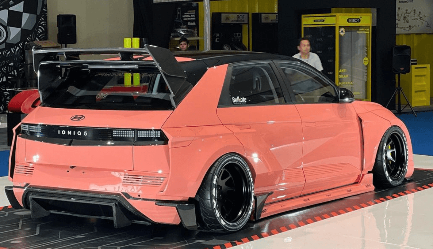 Dukung Elektrifikasi, Body Kit Khusus Mobil Listrik Meluncur dalam IMX