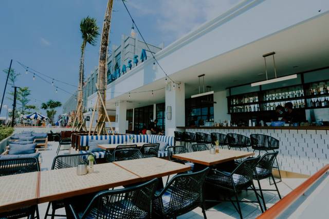 Talassa, Resto Baru di PIK yang Tawarkan Suasana Kapal Pesiar